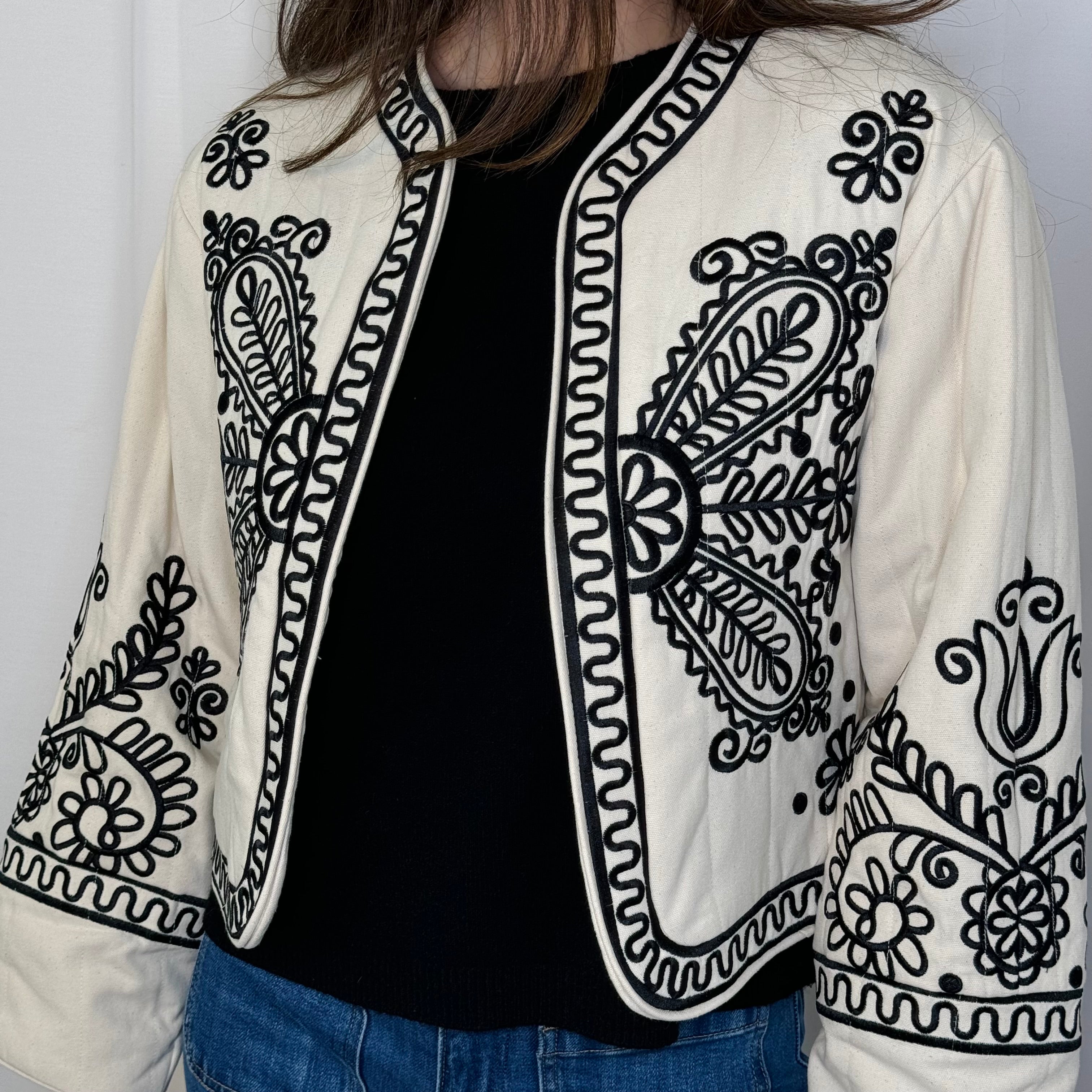 KIMONO CRU COM BORDADOS – CATE AND CO SHOP